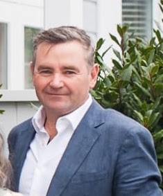 SIMON LAMB - Roof Wellington